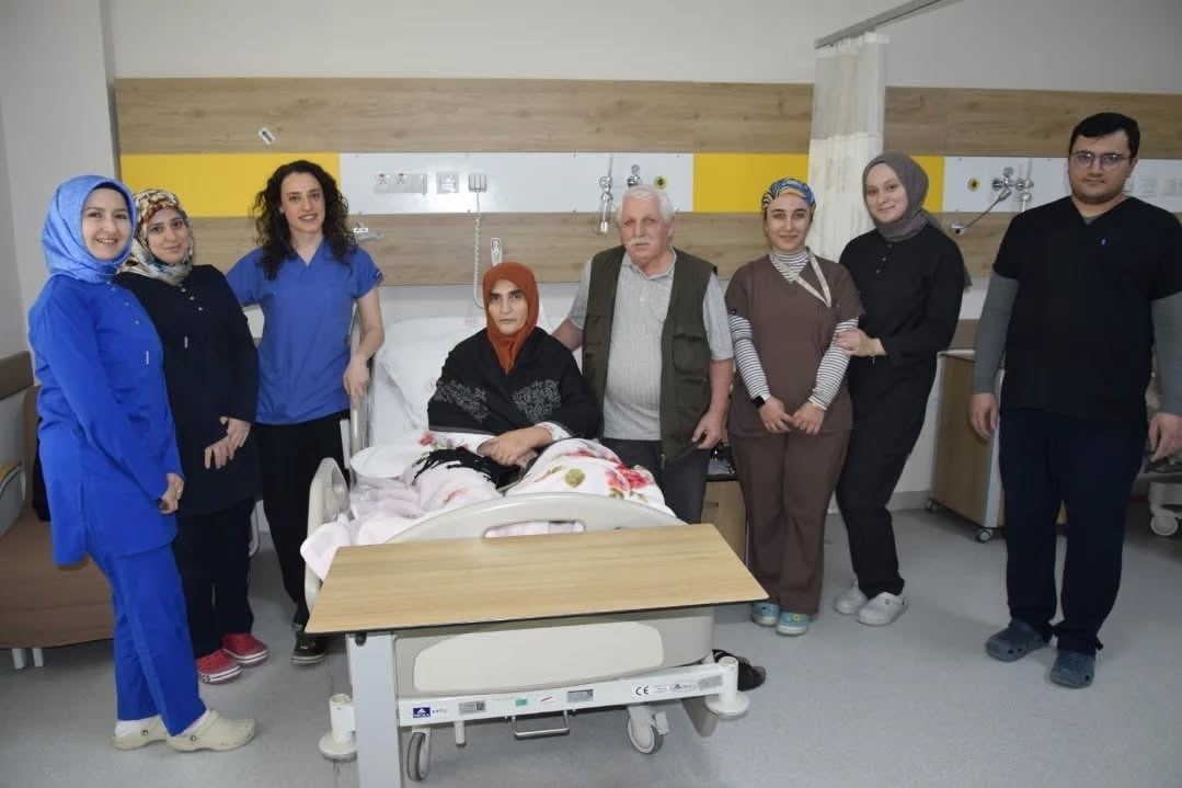 Bayburt Devlet Hastanesi'nde endovasküler başarı: İliofemoral tromboz ...